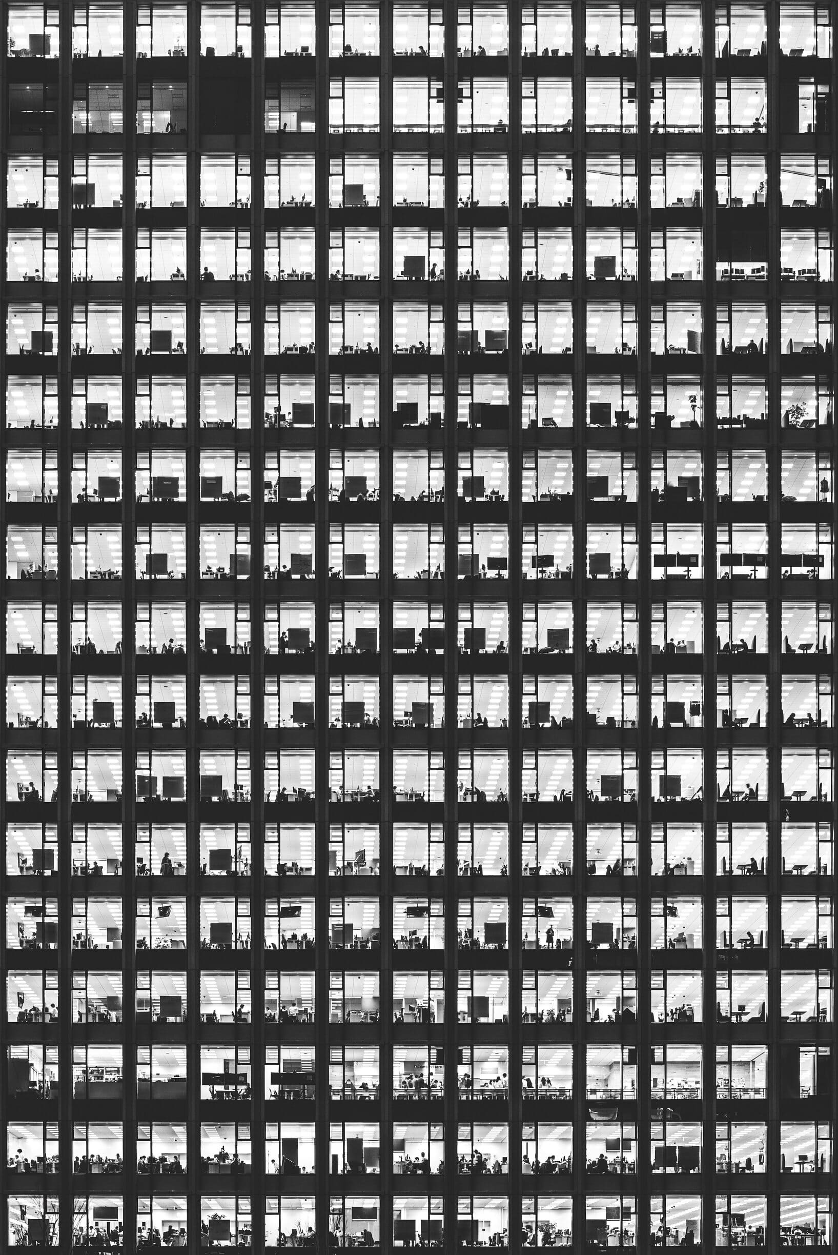 フォトグラファー 高木康行による「GRIDSCAPE」の写真集が発売