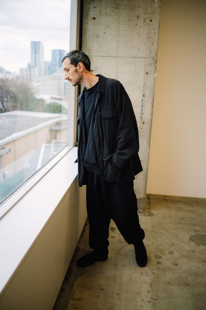 COMOLI 2024SSシーズンのビジュアルが公開