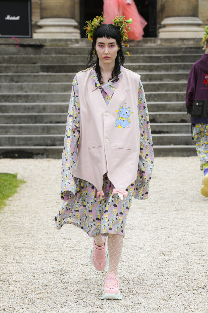 KIDILL がパリメンズコレクションで 2025SS ランウェイを発表